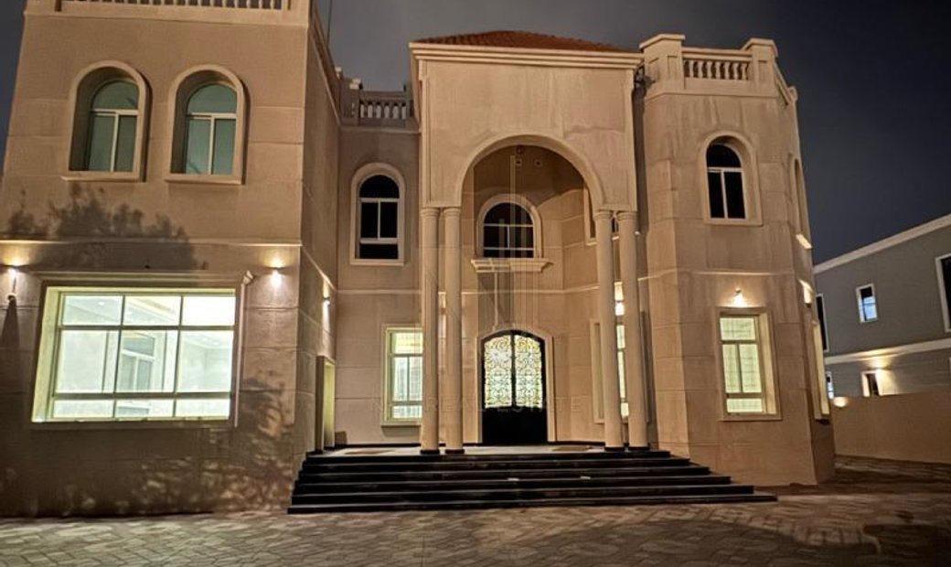 Huge Villa I Spacious I Multiple In Al Aweer, Dubai, United Arab ...