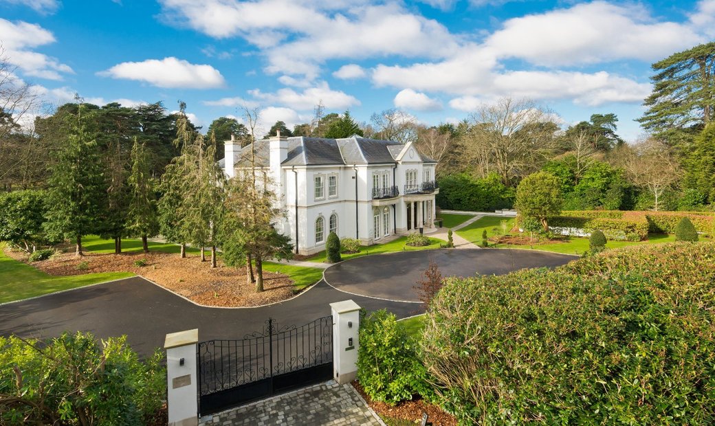 Cavendish Road, St George's Hill, In Addlestone, England, United ...
