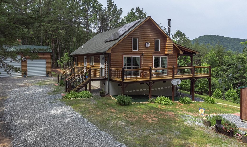 Private Log Cabin Escape In Bostic, North Carolina, United States For ...