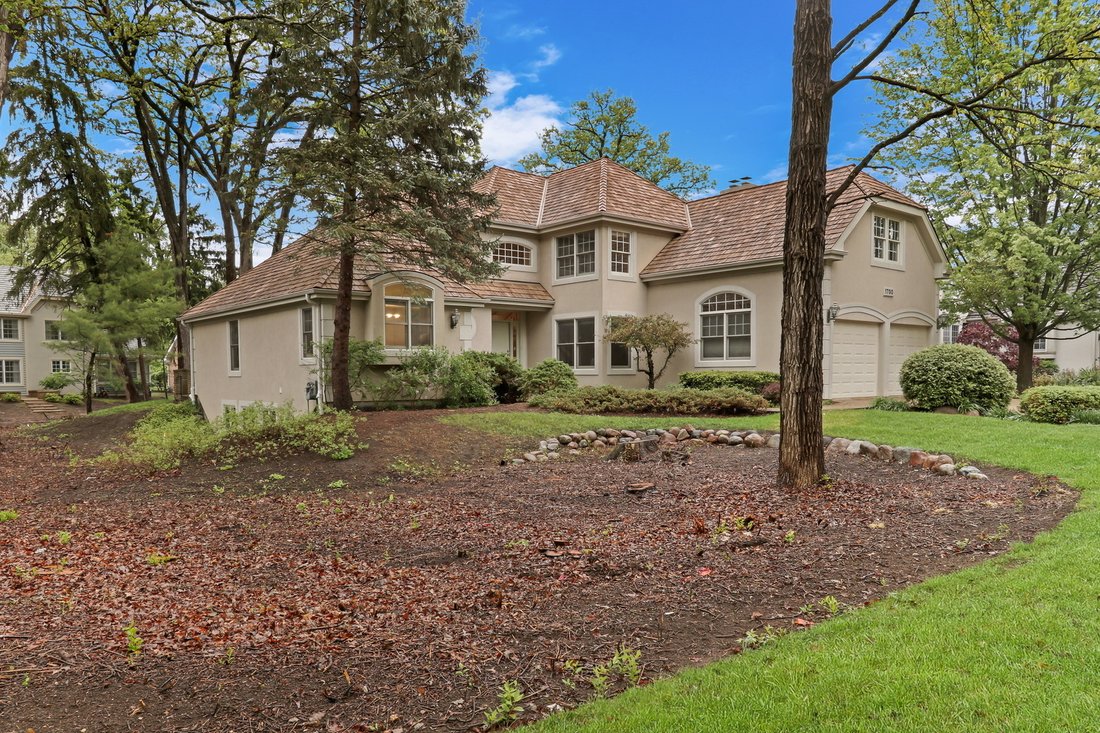 Forêt Lacustre Résidentielle Dans Shields Township, Illinois, états ...