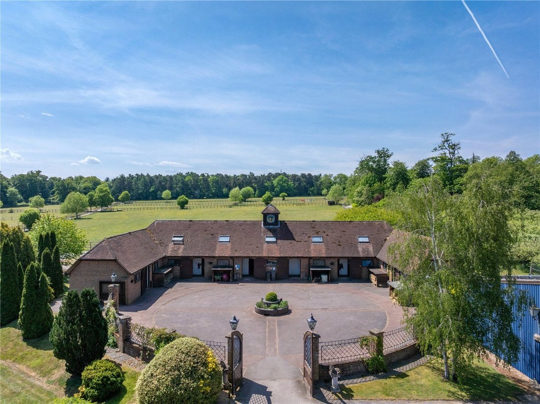 Lot 1 | Hillfields Farm, Lower In Lower Basildon, England, United ...