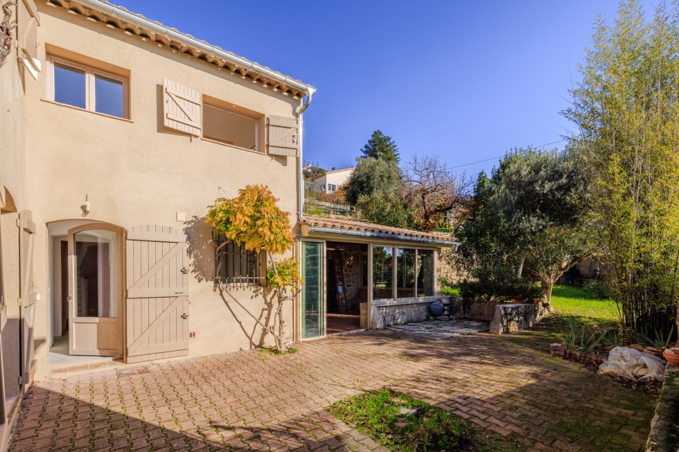 Rare Renovated House, South Facing 400m From In Châteauneuf Grasse ...