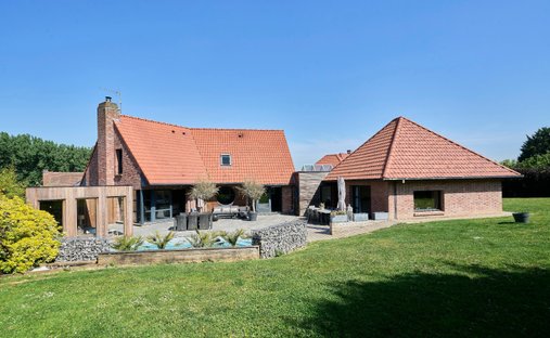 Luxury homes for sale in Fromelles, Hauts-de-France, France | JamesEdition