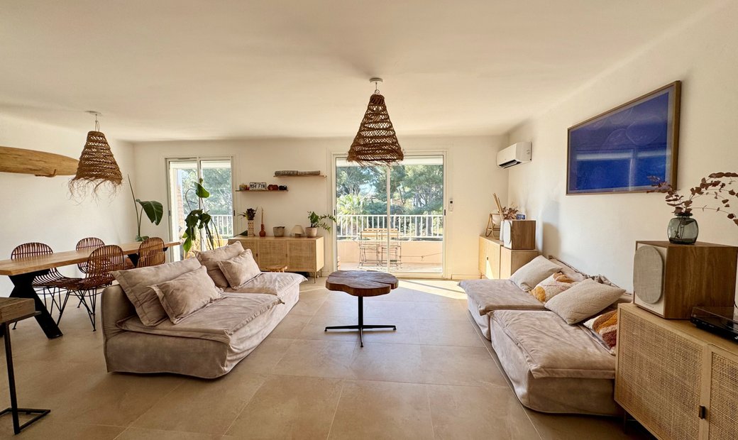 Cap Nègre T3 Sea View Immediate Proximity In Six Fours Les Plages ...