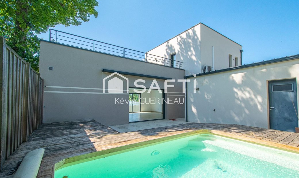 Maison Contemporaine De 128 M2, Parking In Mérignac, Nouvelle Aquitaine ...