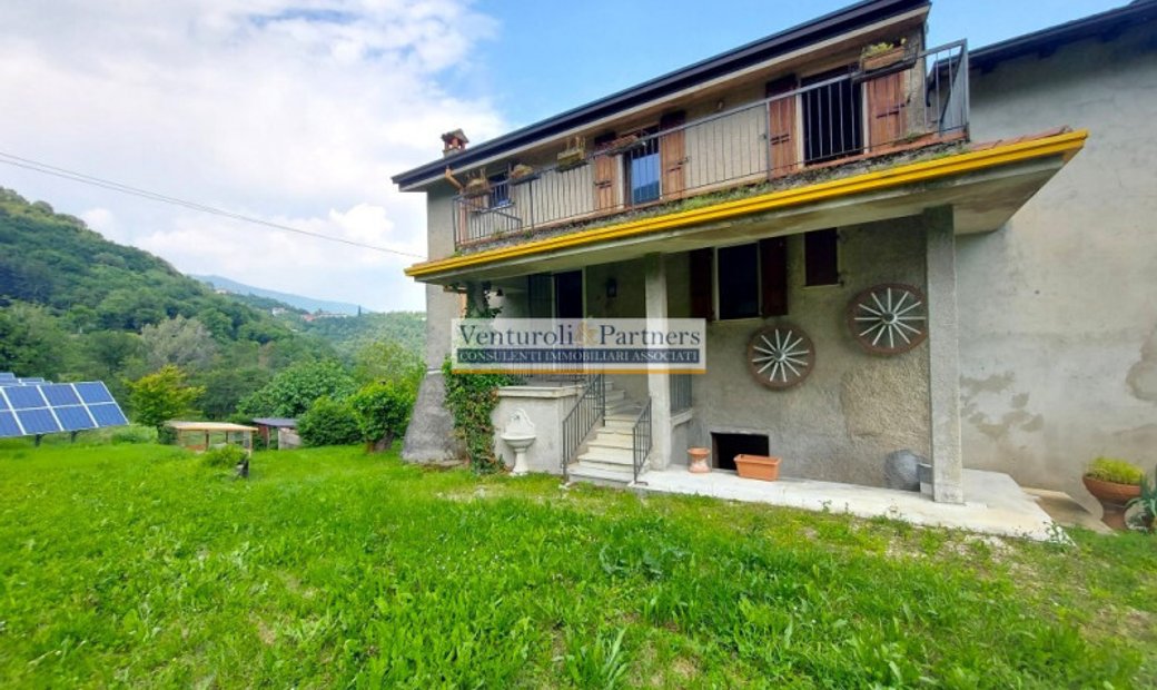 Rustic Farmhouse With 28,000 Sqm Of Garden In Botticino In Lombardy ...