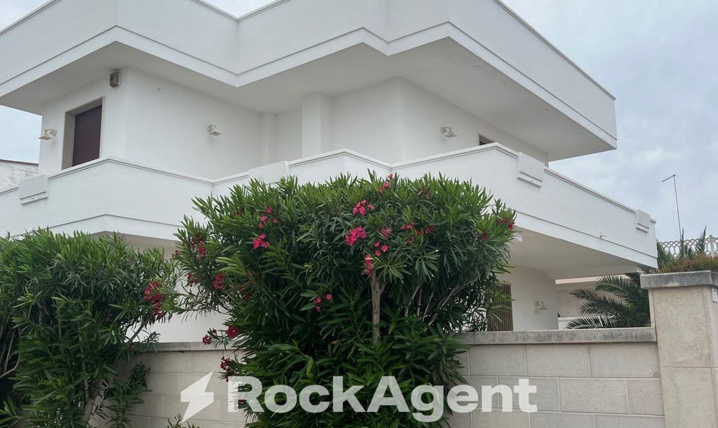 Carovigno House Villa In Specchiolla, Apulia, Italy For Sale (15695099)