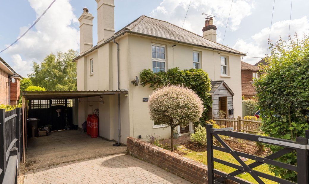 House Forest Row In Forest Row, England, United Kingdom For Sale (15693379)