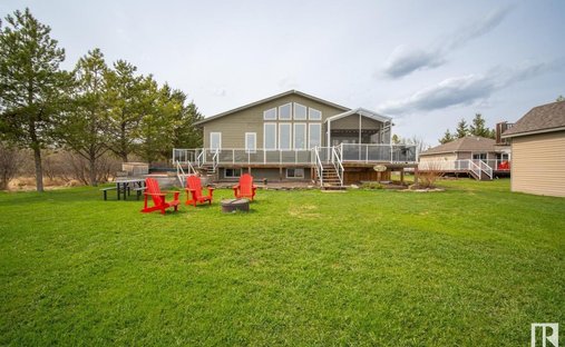 Luxury waterfront homes for sale in Alberta, Canada | JamesEdition