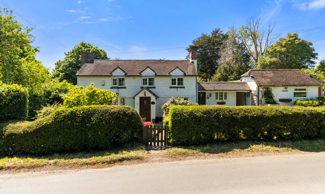 Charming Detached Cottage With In Cowbeech, England, United Kingdom For ...