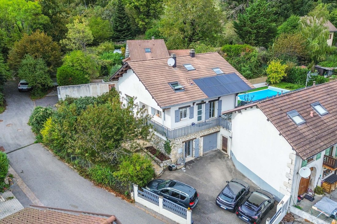 Péron House In Péron, Auvergne Rhône Alpes, France For Sale (15706861)