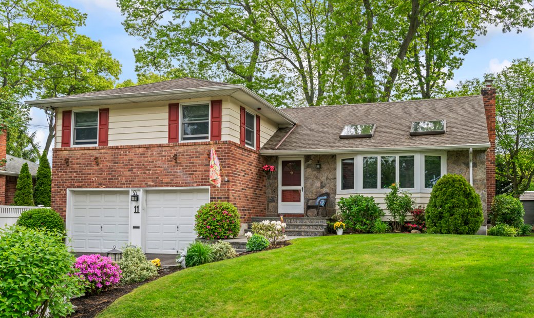 11 Francesca Drive,Oyster Bay, Ny, In Upper Brookville, New York ...