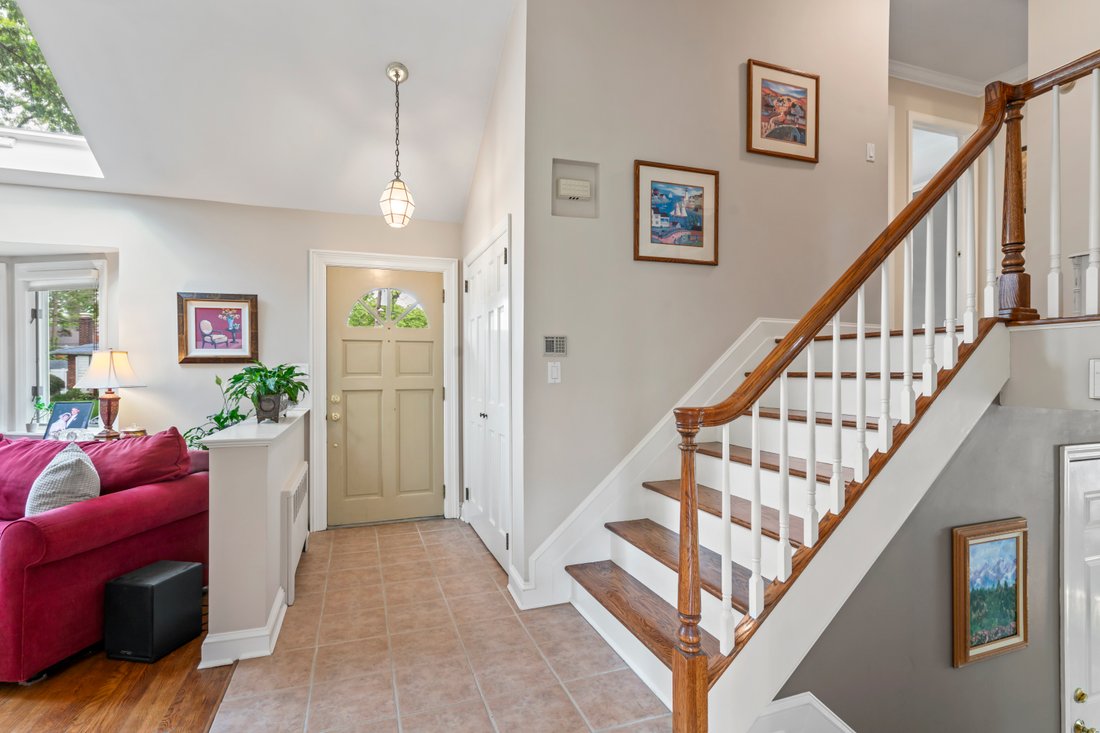 11 Francesca Drive,Oyster Bay, Ny, In Upper Brookville, New York ...