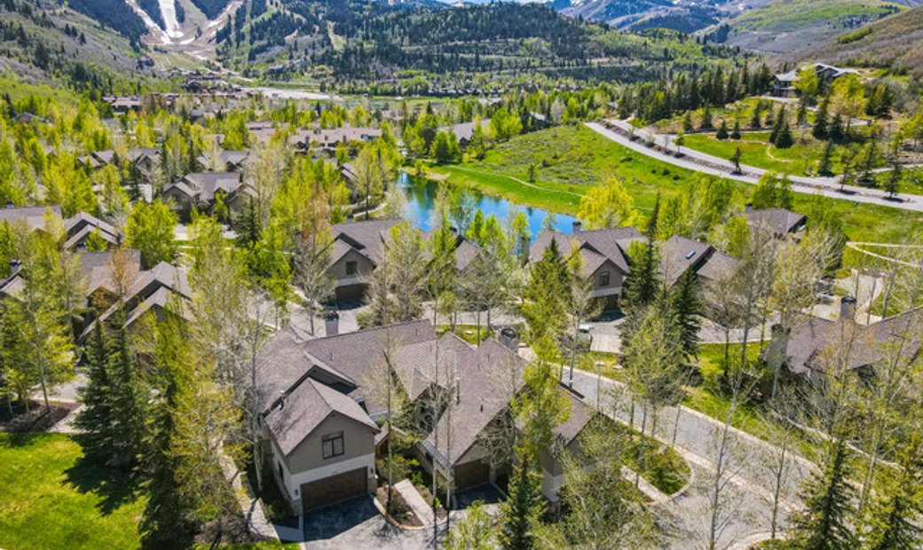 Chic Mountain Modern Home In Deer Lake In Park City, Utah, United ...