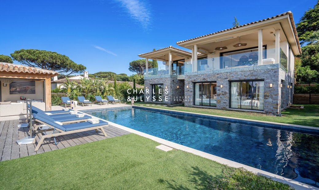 Gassin Villa In Gassin, Provence Alpes Côte D'azur, France For Rent (15703108)