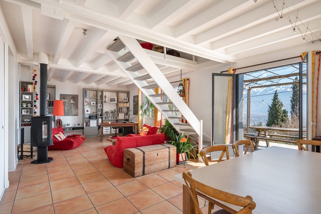 La Tronche Individuelle In La Tronche, Auvergne Rhône Alpes, France For ...