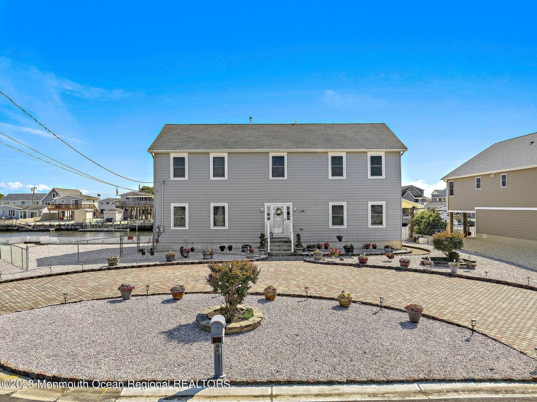 128 E Delaware Drive, In Little Egg Harbor Township, New Jersey, United ...