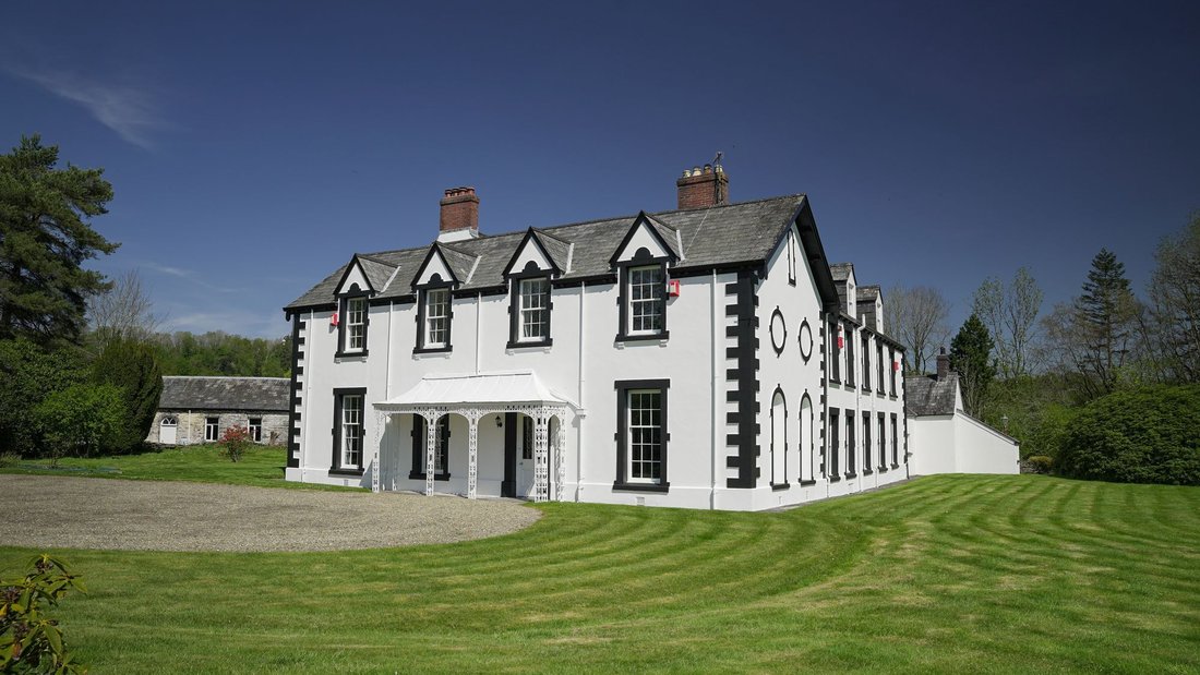 17 Bedroom Detached House For Sale In In Henllan, Wales, United Kingdom ...