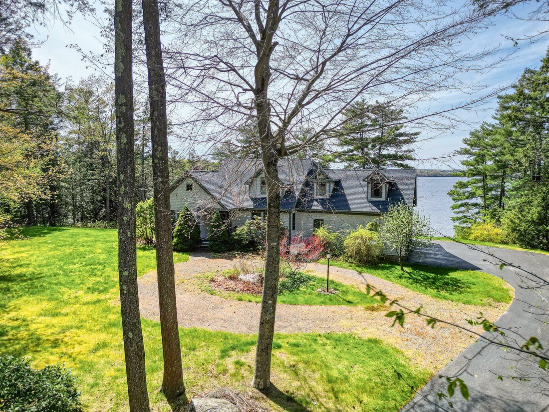 Spacious Custom Home On Merrymeeting Bay In Arrowsic, Maine, United ...