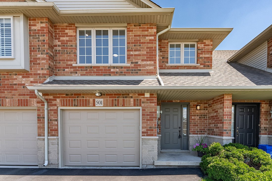 Mountview In Hamilton, Ontario, Canada For Sale (15714731)