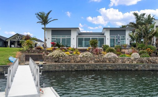 Luxury homes for sale in One Tree Point, Northland, New Zealand ...