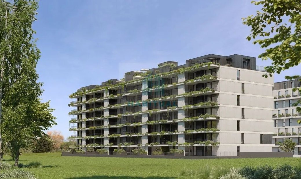 Apartamento T5 último Piso Com In São Pedro Da Cova, Porto District ...