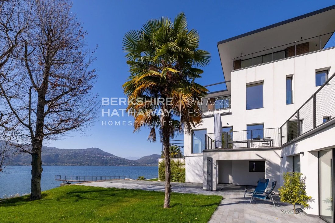 Lake Front's Exclusive Villa With Pool And In Fornetto Vigane, Lombardy ...