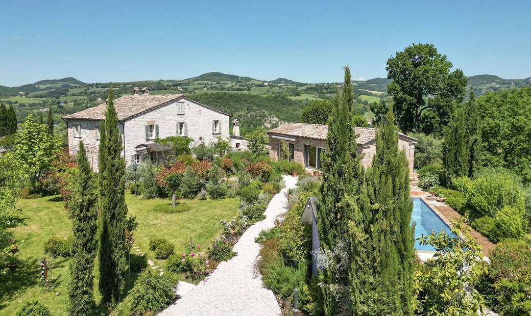 Elegant Farmhouse With Pool And Olive Grove In Arese, Lombardy, Italy ...