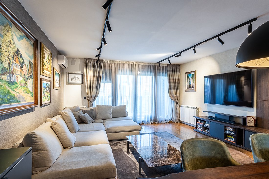 Kapije Vracara, Vracar In Beograd, Serbia For Sale (15708545)