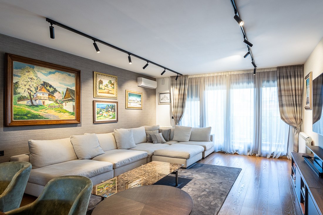 Kapije Vracara, Vracar In Beograd, Serbia For Sale (15708545)