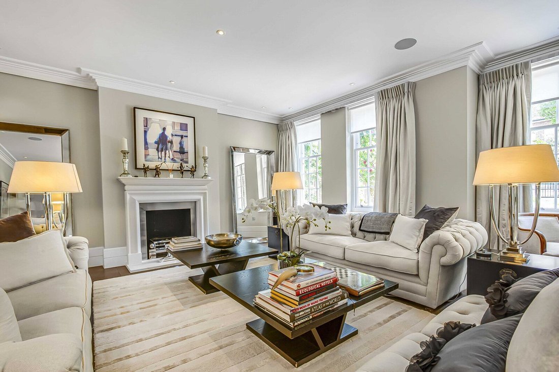 Roehampton Gate, Putney, London In London, England, United Kingdom For ...