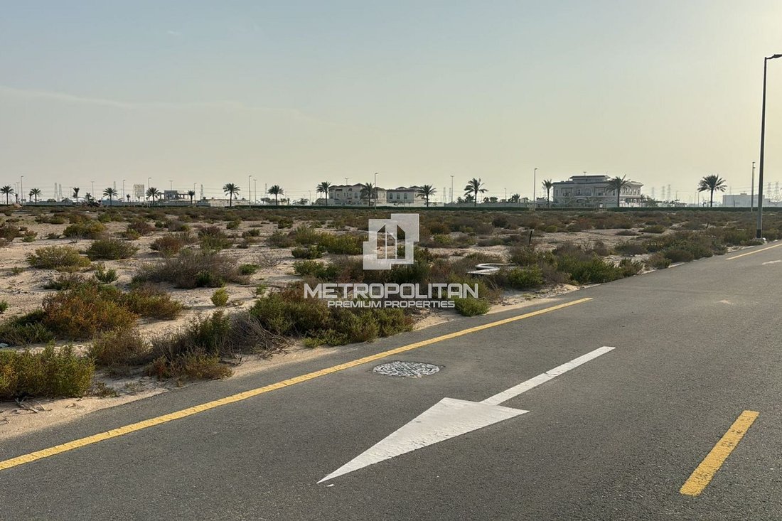 G Plus 4 Building Plot | 2 Corner Plots | In Dubai, Dubai, United Arab ...