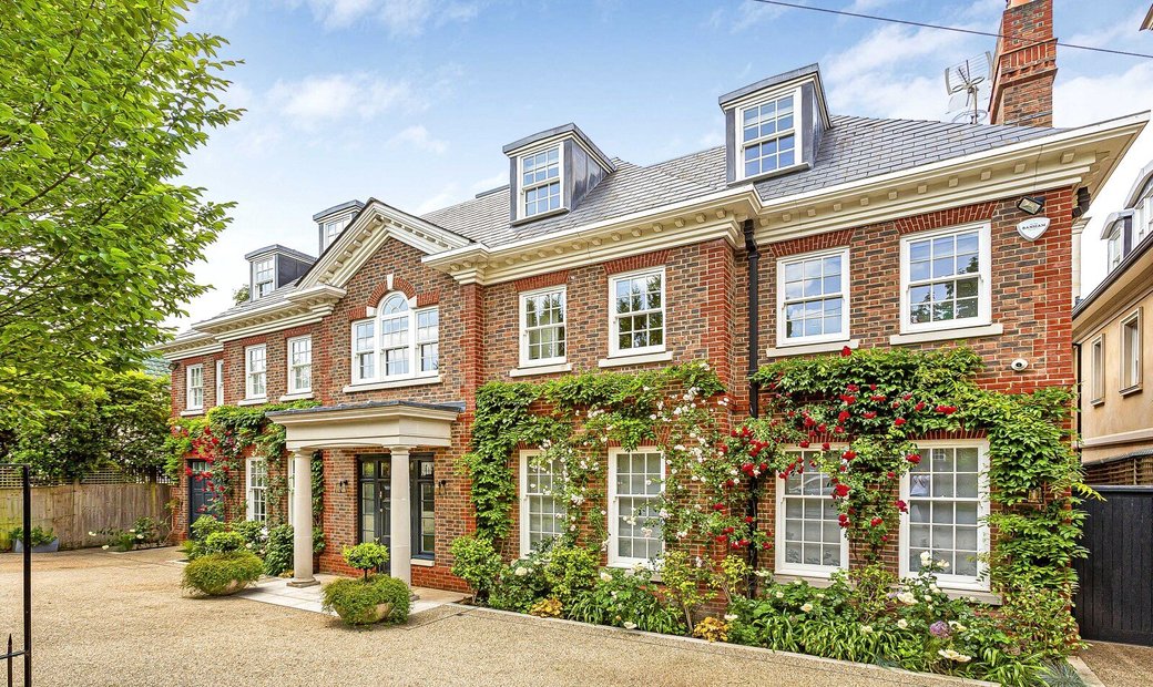 Roehampton Gate, Putney, London In London, England, United Kingdom For ...