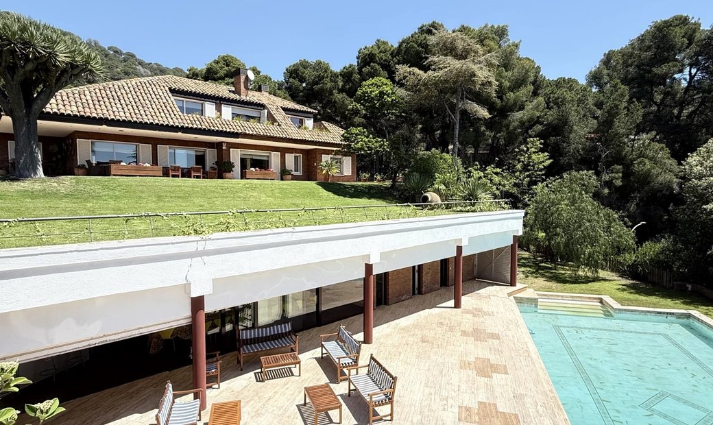 Beautiful House With Sea Views And Privacy In Premia De Dalt, Catalonia ...