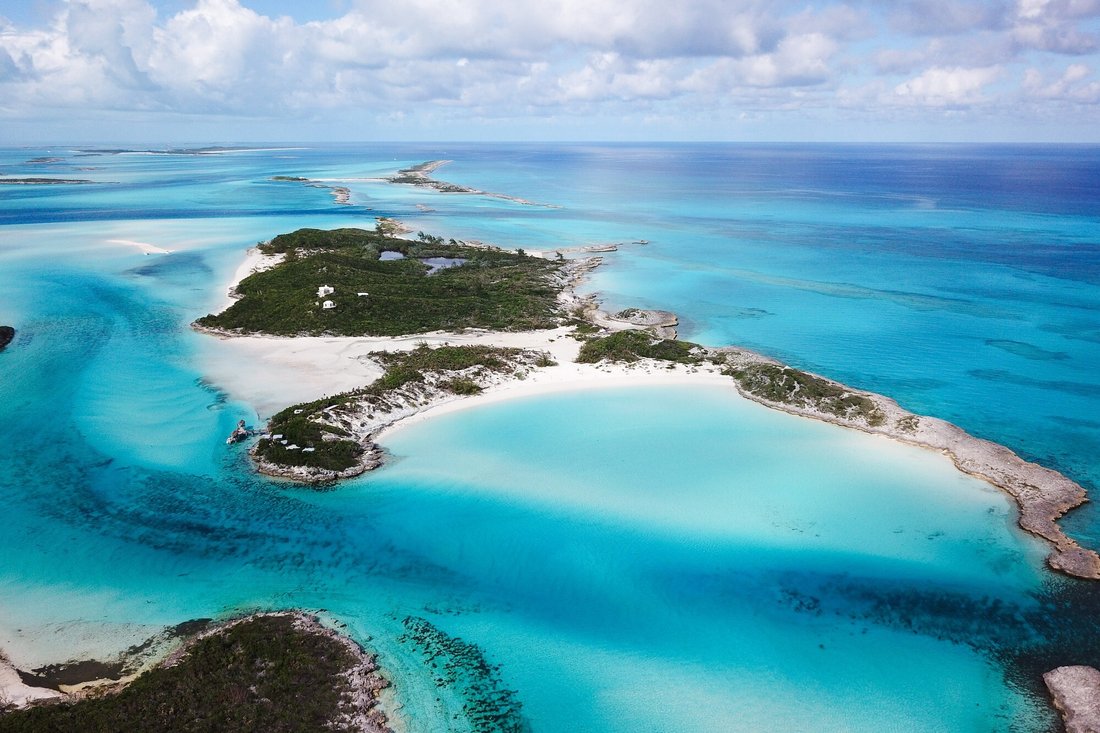 Saddleback Cay In Exuma Cays, Bahamas For Sale (15632434)