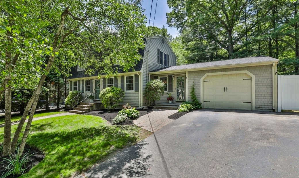 Updated Home Steps From Trolley And In Milton, Massachusetts, United ...