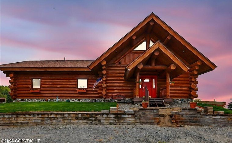 Luxury Homes In Alaska