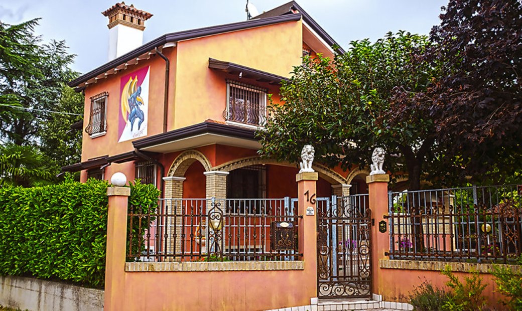 Pordenone Villa In Valvasone, Friuli Venezia Giulia, Italy For Sale ...
