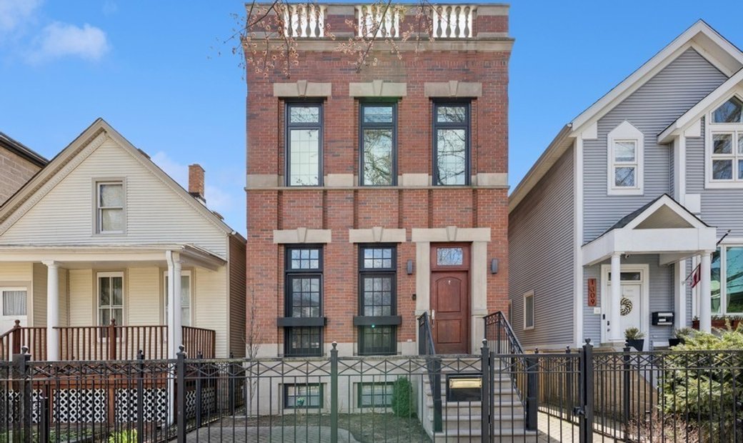 Luxurious Brick Beauty In Southport In Chicago, Illinois, United States ...
