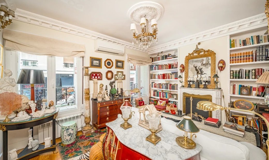 Goya Spacious, Bright And Full Of In Barrio Salamanca, Madrid, Spain ...