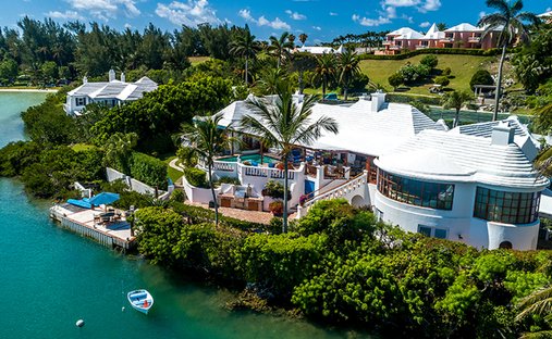 Luxury waterfront homes for sale in Bermuda | JamesEdition