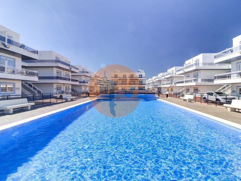 T0+1 With Garage And Direct Access To The In Vila Nova De Cacela ...