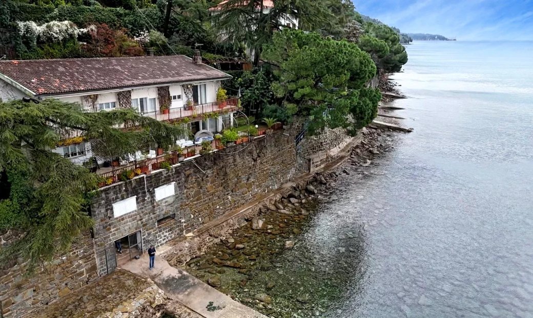 Trieste, Strada Costiera: Exclusive Villa In Friuli Venezia Giulia ...