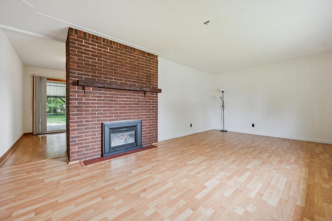 Kitchener/West Ward In Kitchener, Ontario, Canada For Sale (15737717)