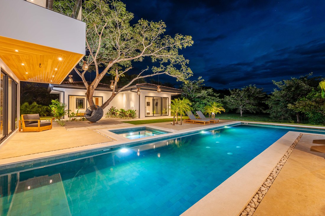 Tropical Chic 6 Bedroom Mansion In Pinilla, Guanacaste Province, Costa ...
