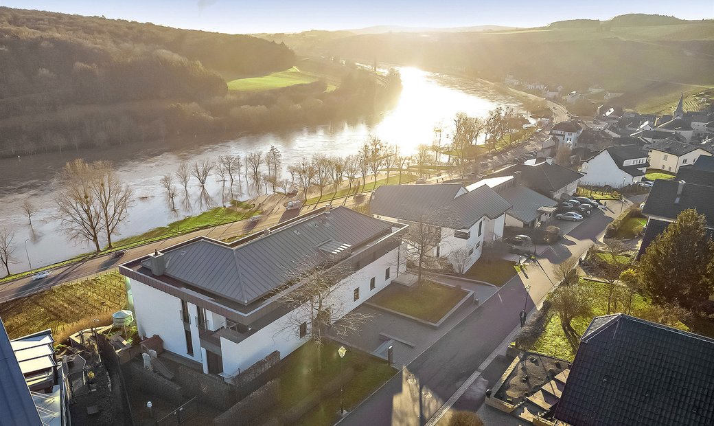 Obra Maestra Del Diseño En Flaxweiler, Grevenmacher, Luxemburgo En ...