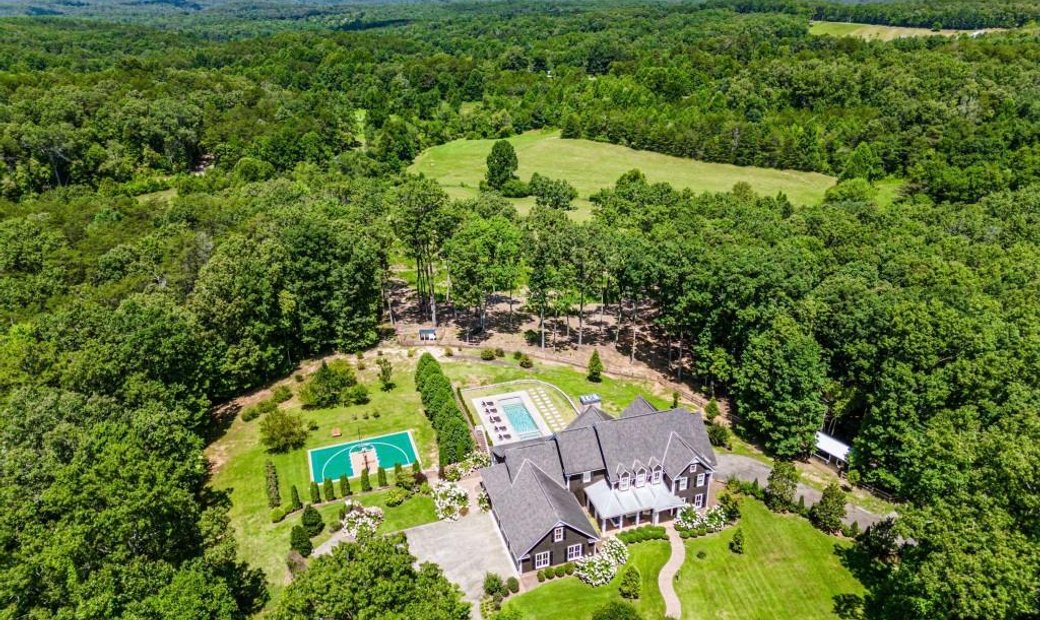 Single Family Home/House Blue Ridge In Blue Ridge, Georgia, United ...