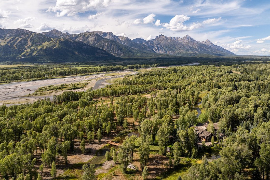 Antelope Trails Ranch | Sanctuary On The In Jackson, Wyoming, United ...
