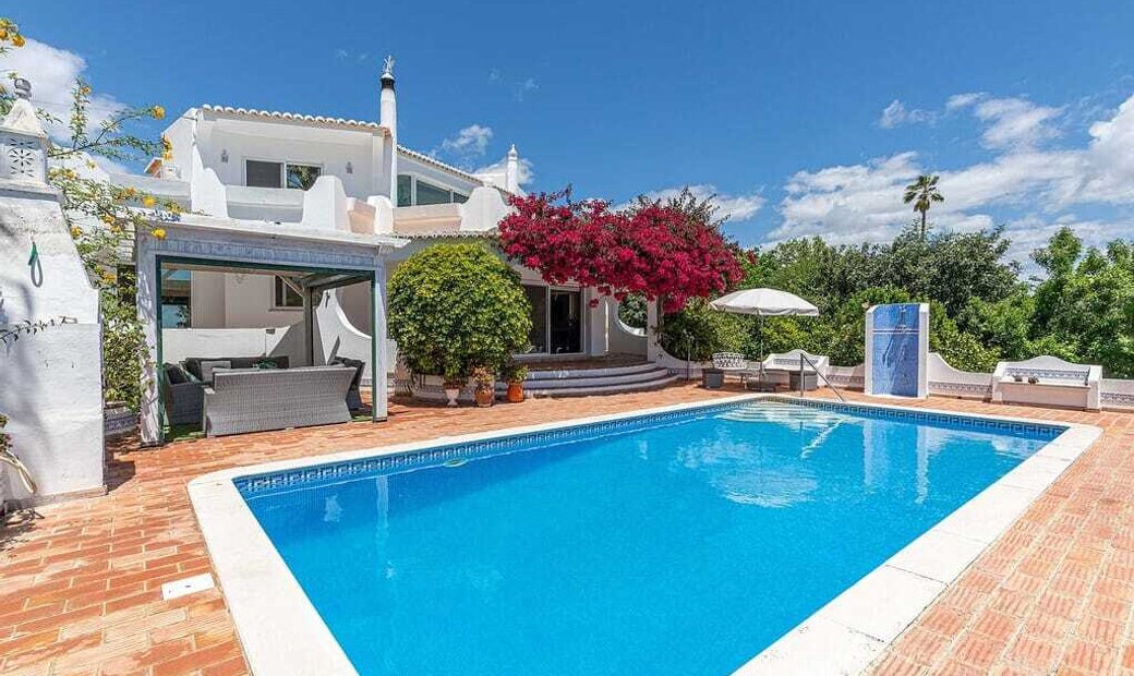 Beautiful Villa In Santa In Santa Bárbara De Nexe, Faro District ...