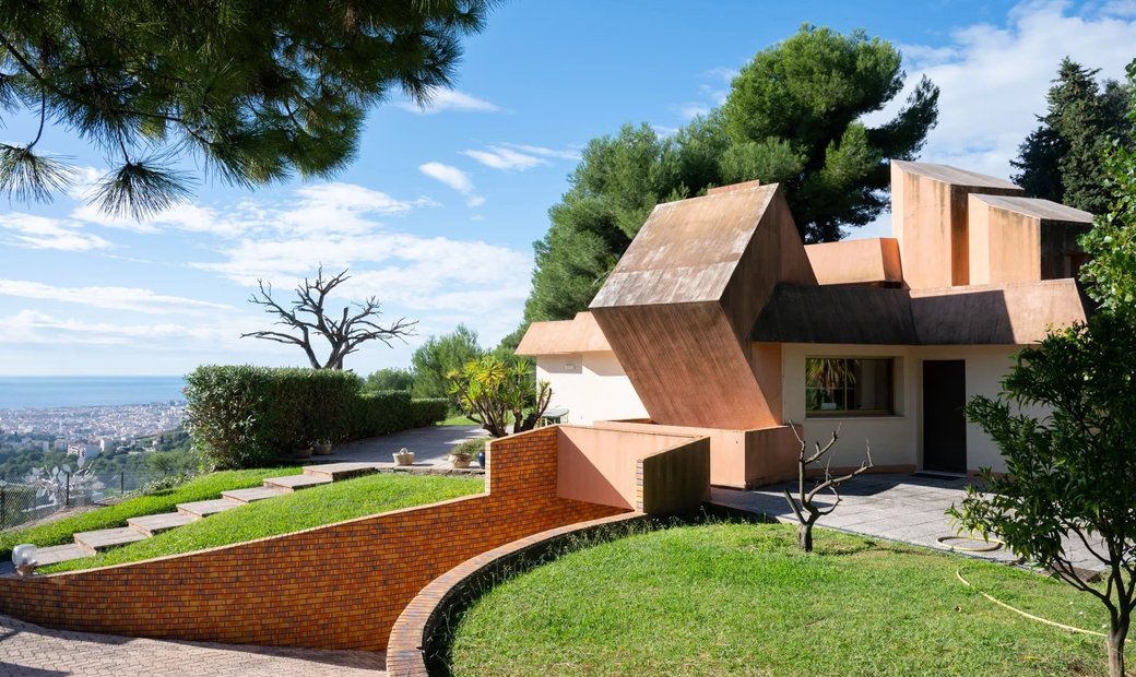 Modern House Overlooking The In Falicon, Provence Alpes Côte D'azur ...